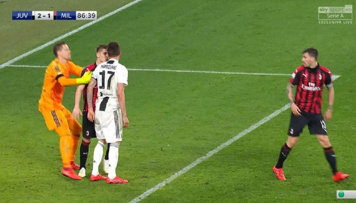 Mandzukic-Romagnoli, ufficiale: prova TV, il croato sarà squalificato?